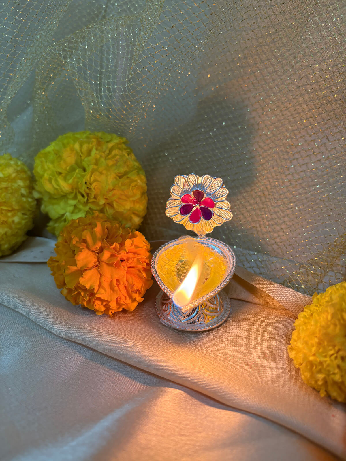 Mina Flower Diya - Dere Brothers